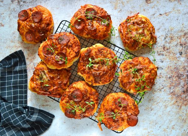 Pizzaboller I Nem og æltefri opskrift I Madenimitliv.dk