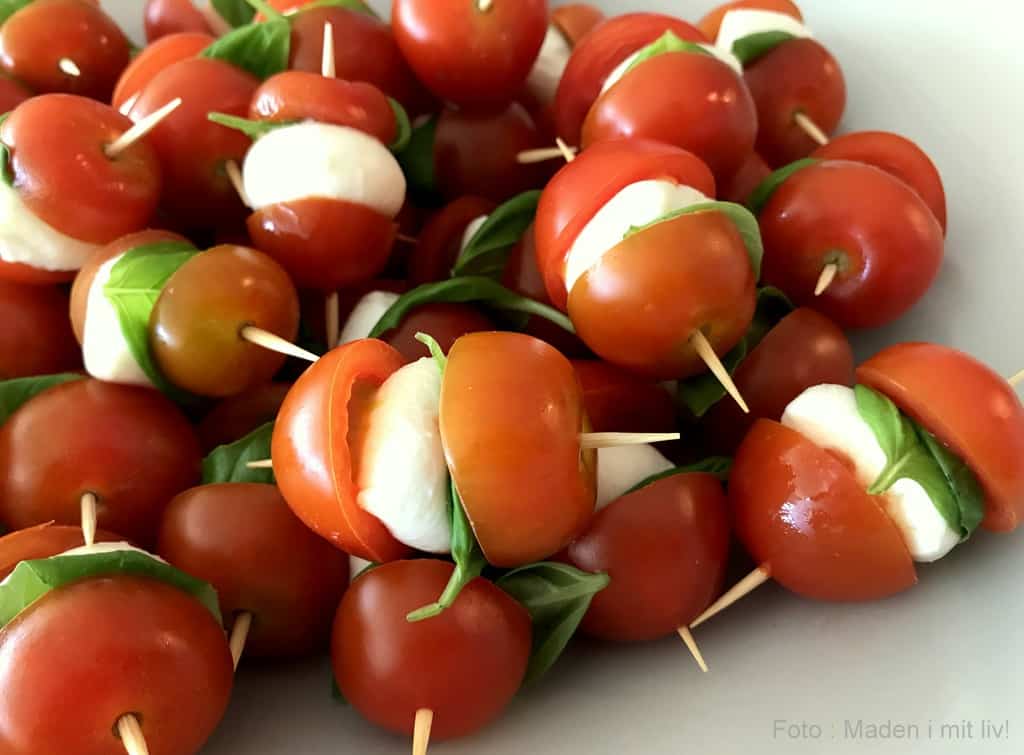 Spyd med tomat og mozzarella - nem opskrift - madenimitliv.dk