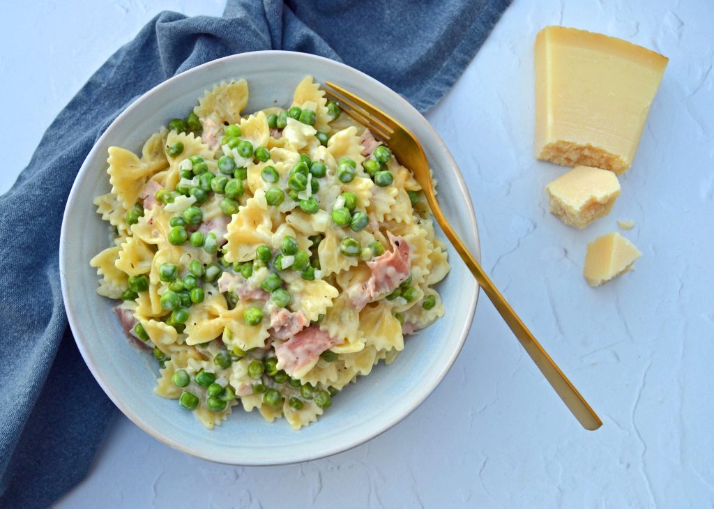 Pasta med skinke I Nem pastaret I Madenimitliv.dk